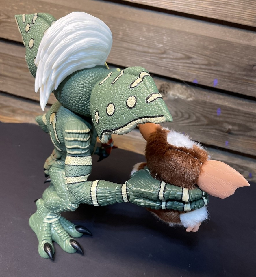 GREMLINS: SPIKE vinyl figure with plush GIZMO, James Groman, Culturefly ...