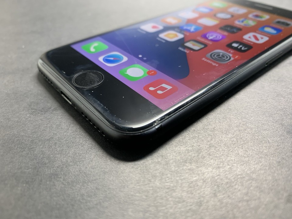 Lot Of 4 Iphones Untested For Parts Or Repair iPhone 7,8,XR, READ ...