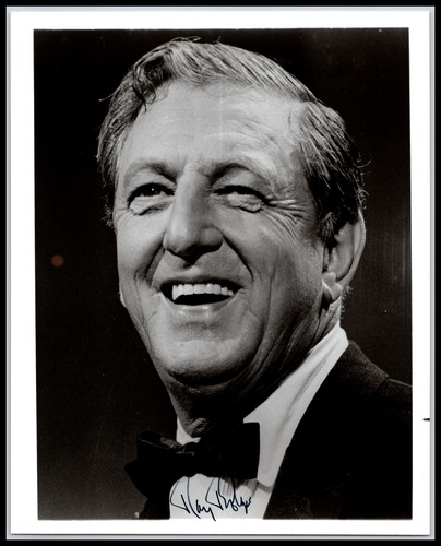 Ray Bolger - Actor, Dancer & Singer - 8x10 Photo - Signed / Autographed ...