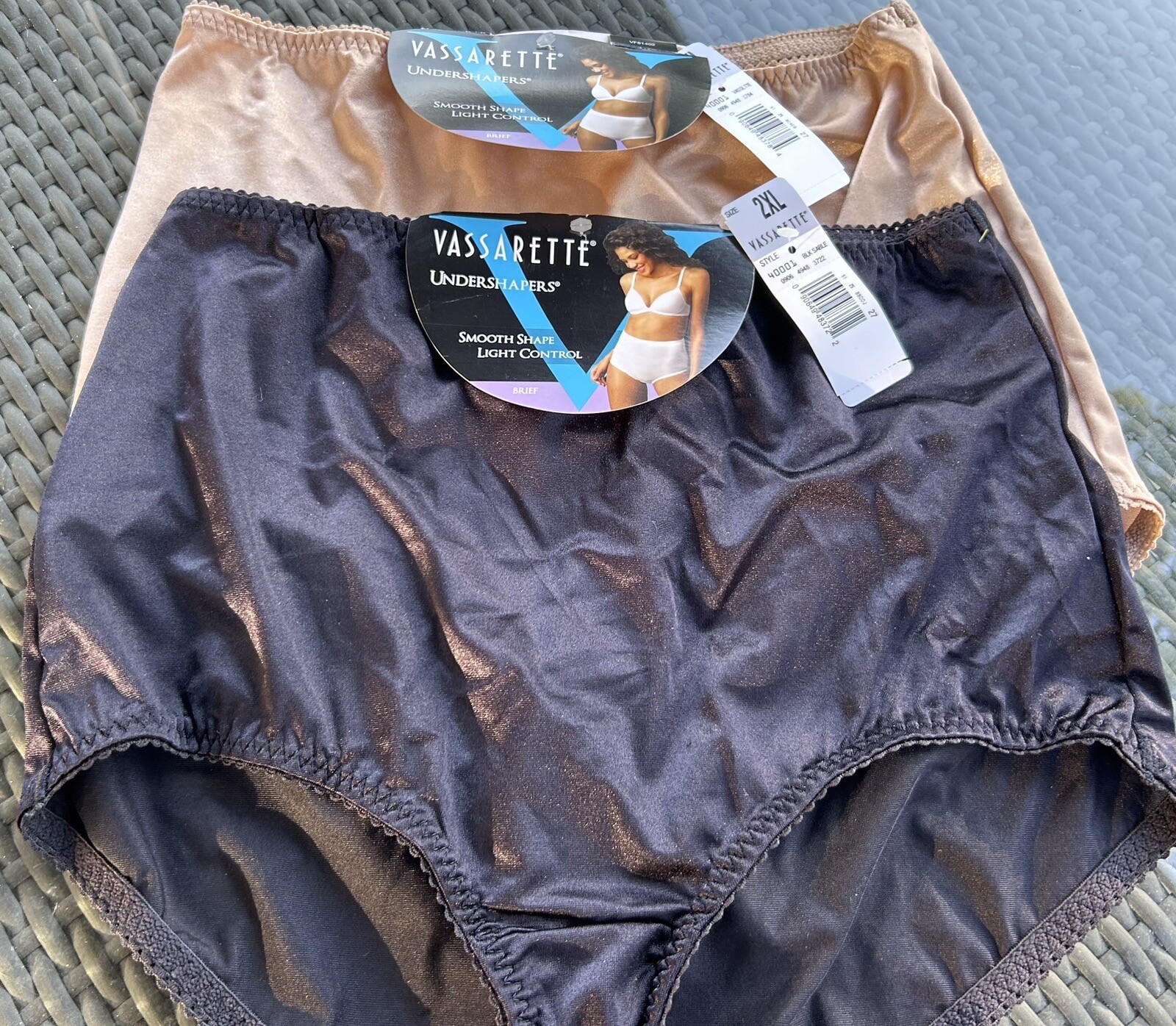 VASSARETTE Under Shapers Light Control Brief Panties 2XL NWT Lot Of 2 ...