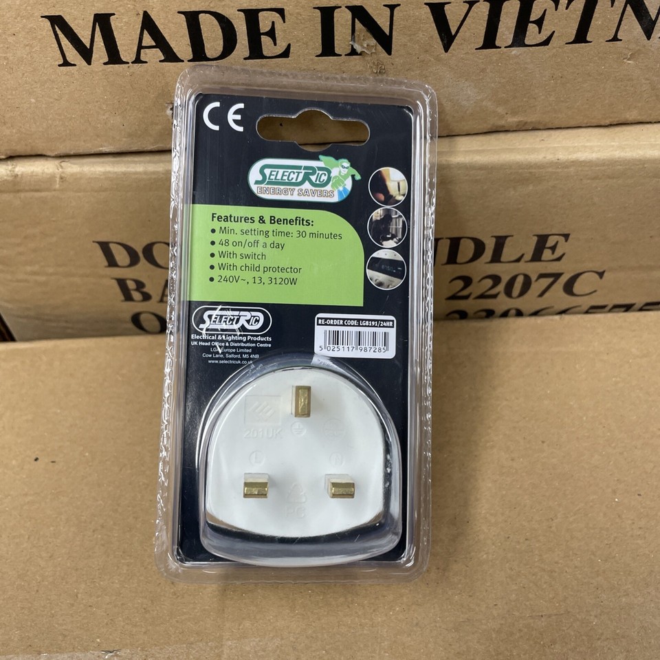 24 Hour Electric Mains Plug In Timer Switch Time Clock Socket UK 3 Pin ...