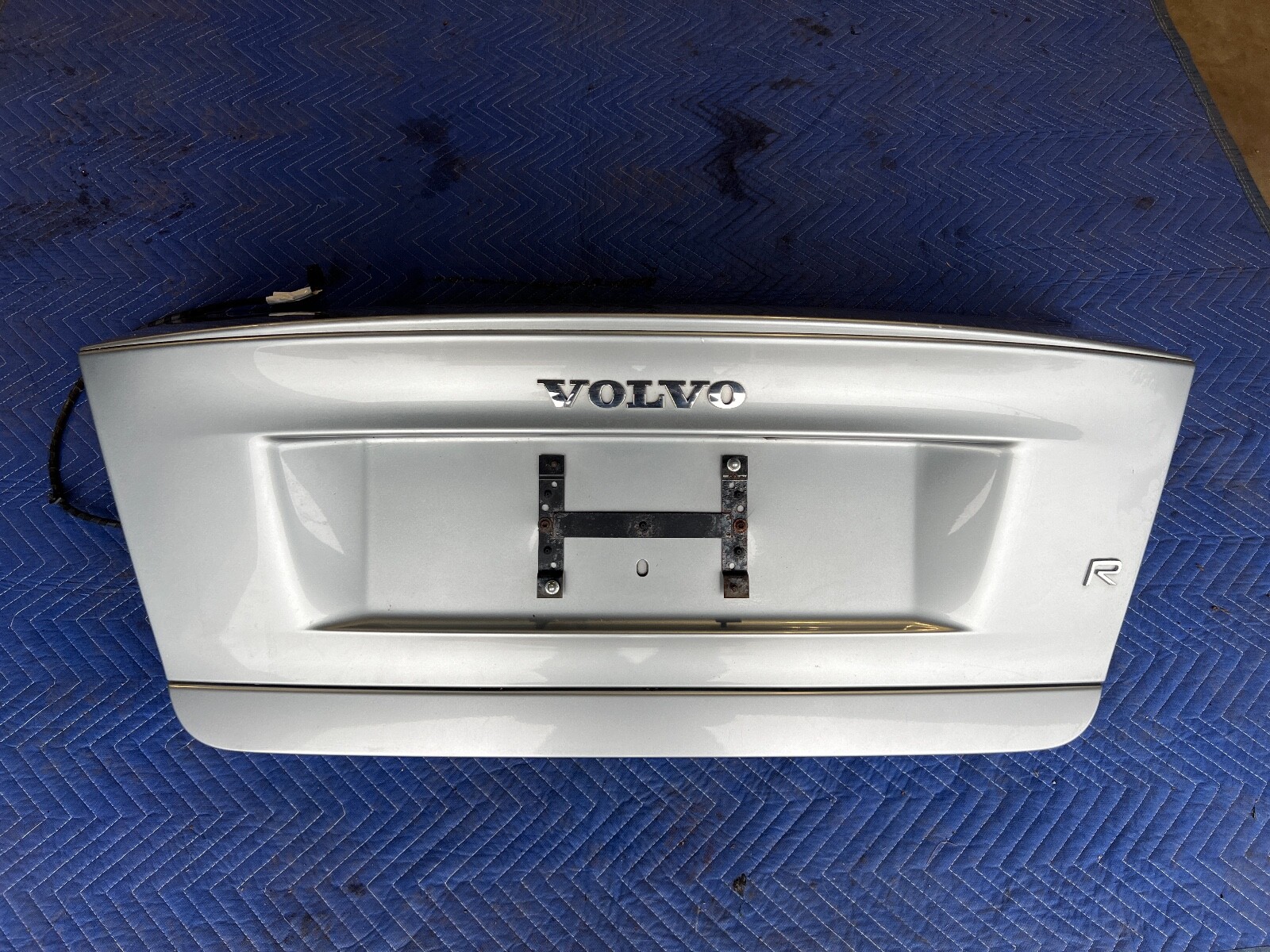 2005-2007 Volvo S60R Sedan Electric Silver Rear Trunk Deck Lid OEM ...