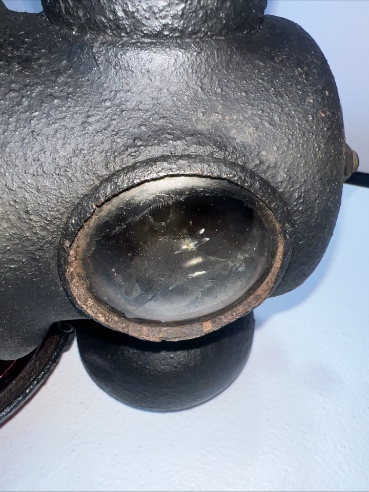 Ford Model T headlights, high-gloss black, with red glass lenses.1910 ...