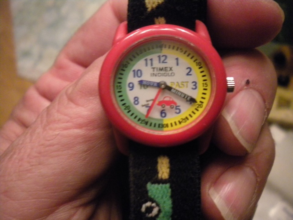 Vintage Timex Kids At heart Elastic Strap Indiglo Moving Cars Super ...
