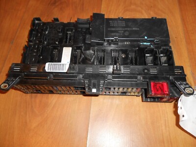 BMW X5 E53 OEM Under Glove Box Main Fuse Box Relay 8380405 | eBay