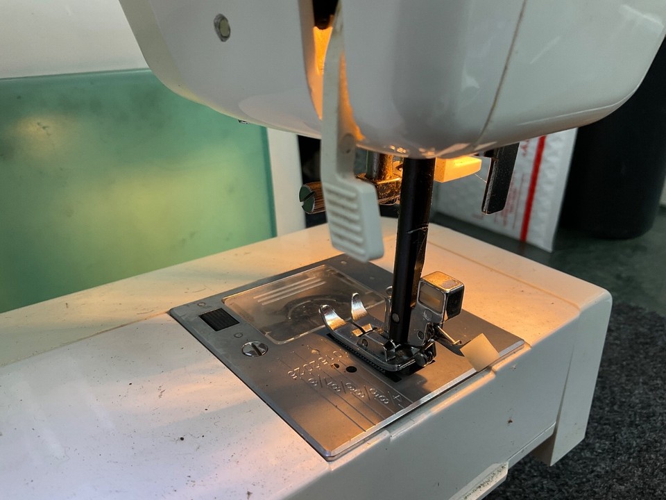 Simplicity SW240 Quilter’s Classic Sewing Machine | eBay