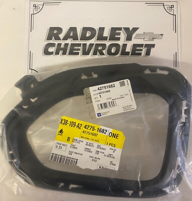 NEW GM OEM 2021 TRAILBLAZER FRONT BUMPER GRILLE- HEADLAMP BEZEL RIGHT ...