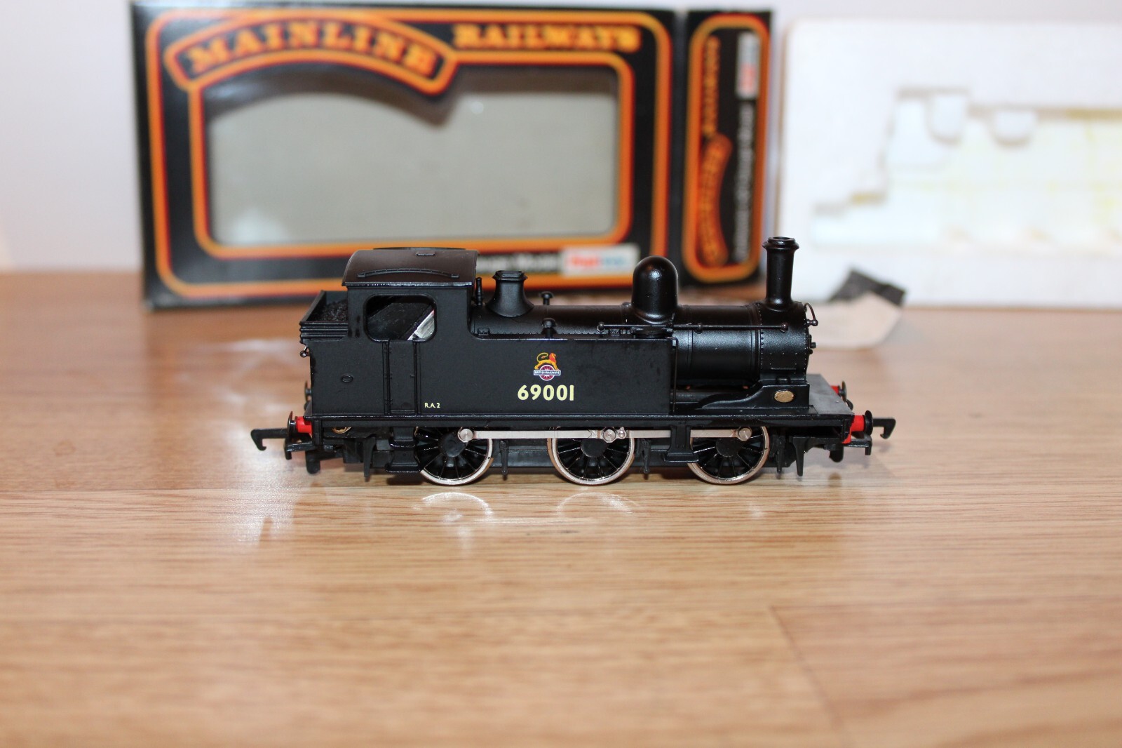 Mainline 37070 OO Gauge 0-6-0T Class J72 Steam Locomotive BR Black ...