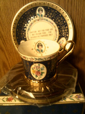 RHTF AVON 1995 Honor Society Mrs Albee Cup & Saucer with wood display ...