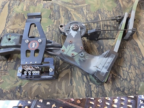 VINTAGE Oneida Eagle Aero-Force RH Bow 60-80# COMPOUND BOW & case ...