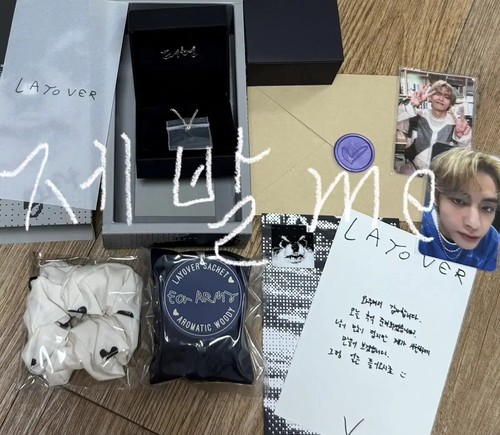 bts V-V layover broadcast pre-recording gift sell | eBay