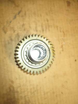 Suzuki DF90 outboard driven gear (12732-90J00) | eBay