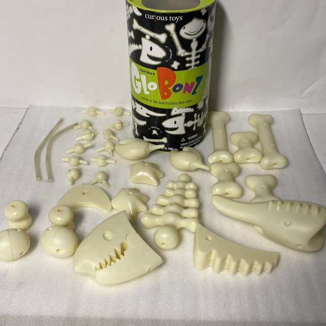 Vintage 1999 Glo Bonz Skeleton Building Set by Curious Toys Bones Glow ...
