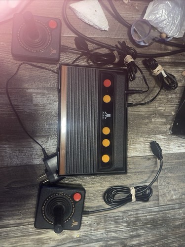 ATARI FLASHBACK CLASSIC VIDEO GAME CONSOLE w/CONTROLLERS & ADAPTER ...