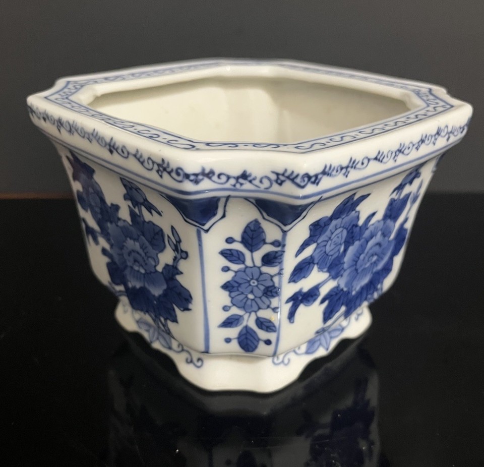 Vintage Chinese Blue & White Octogon Porcelain Planter Pot - Floral ...