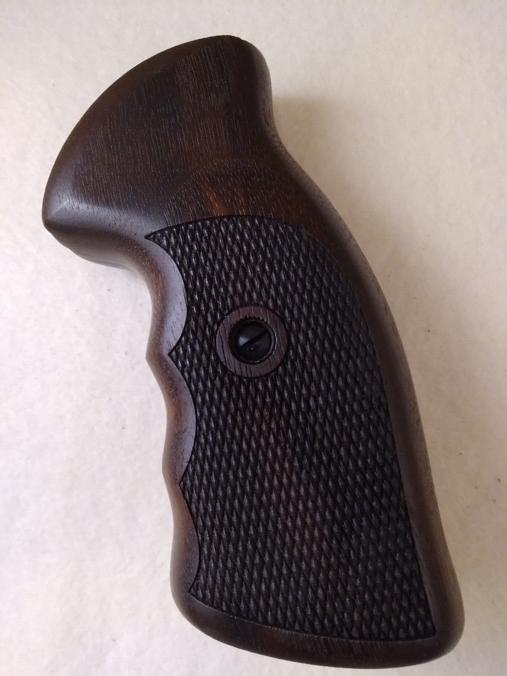 Ruger GP100 Series f/BLUED STEEL ONLY Black Walnut Checkered Pistol ...