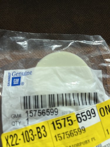 15756599 NEW GM OEM INSULATOR CHEVROLET GMC CADILLAC | eBay