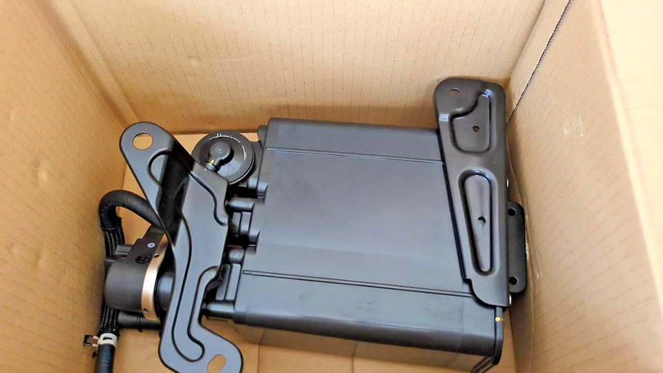 Genuine Toyota Scion xA xB Charcoal Vapor Canister 77740-52100 2005 ...