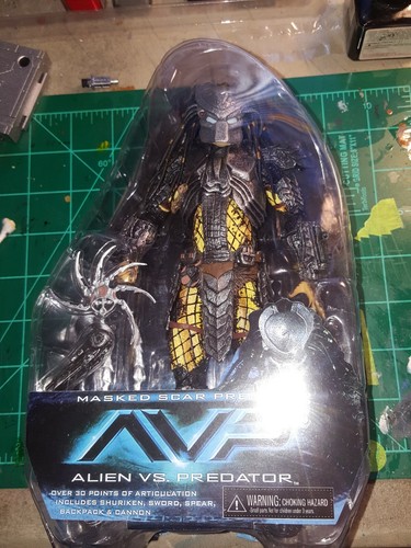 NECA Alien vs Predator Series 15 Masked Scar Predator 8 inch Action ...