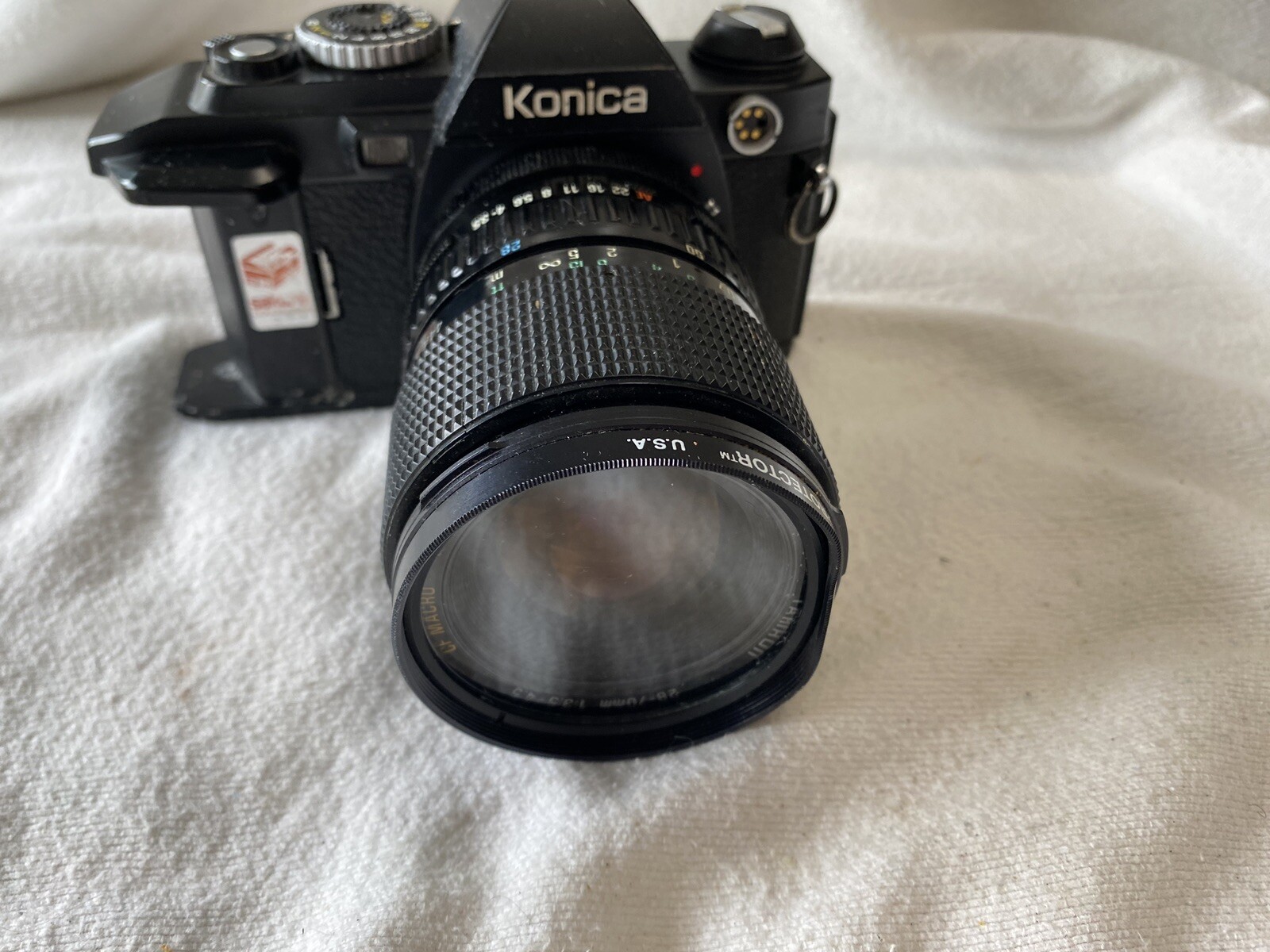 Vintage Konica FS-1 Camera (for Project Or Parts Only - Missing A Piece ...
