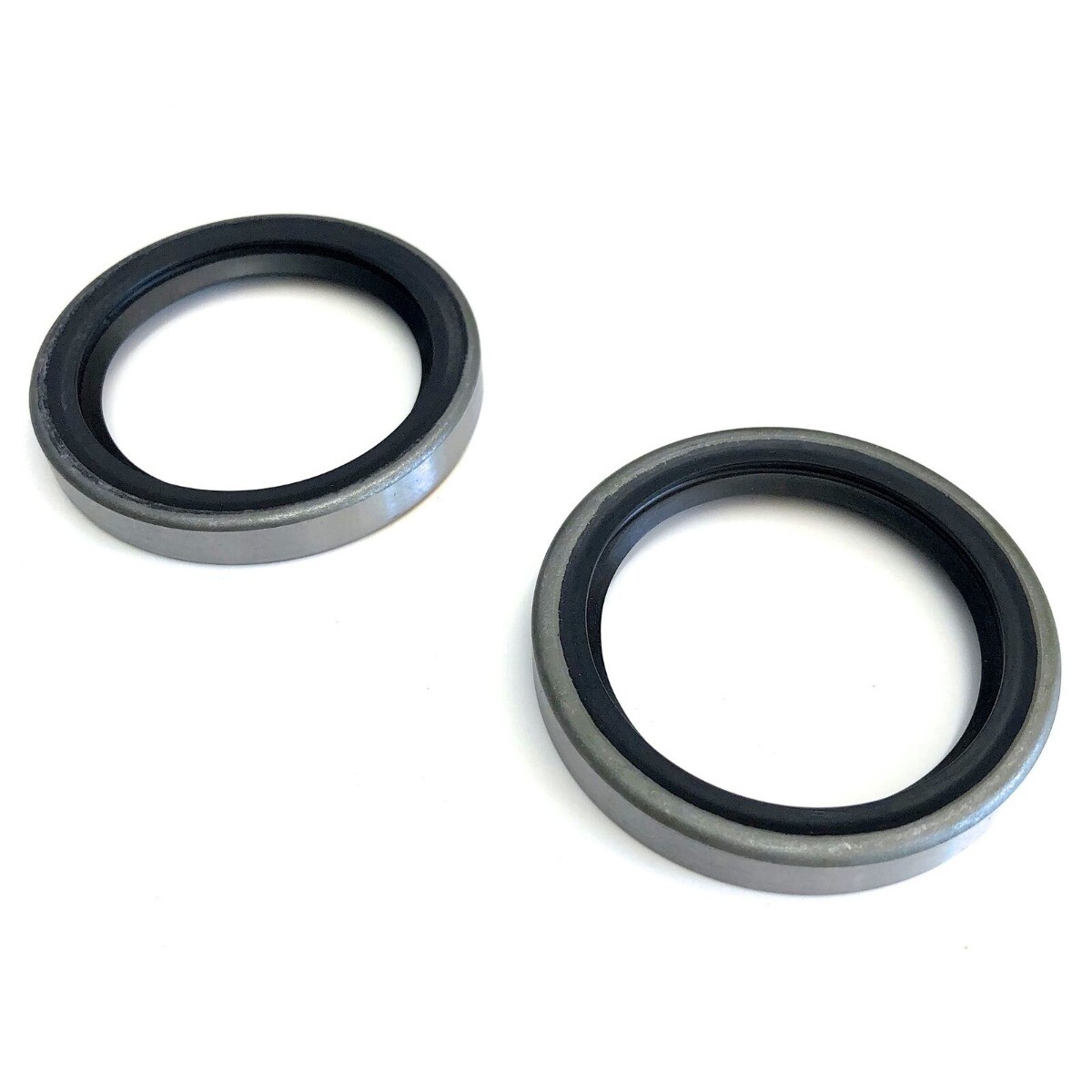 QTY 2 REAR AXLE OIL SEALS LH & RH FOR SAMURAI 80-95 | eBay