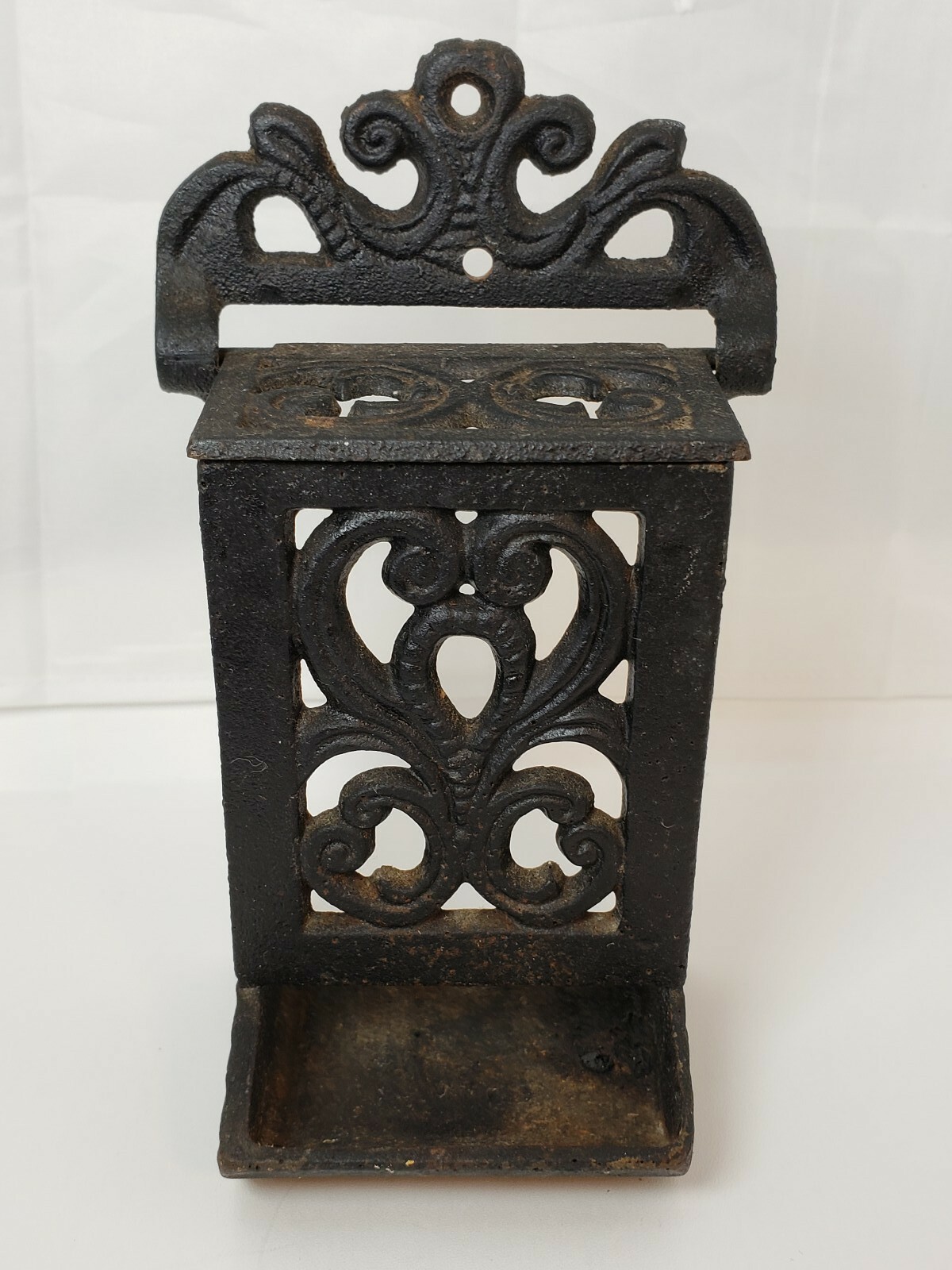 VINTAGE JOHN WRIGHT BLACK CAST IRON MATCH BOX WITH LID HOLDER WALL ...