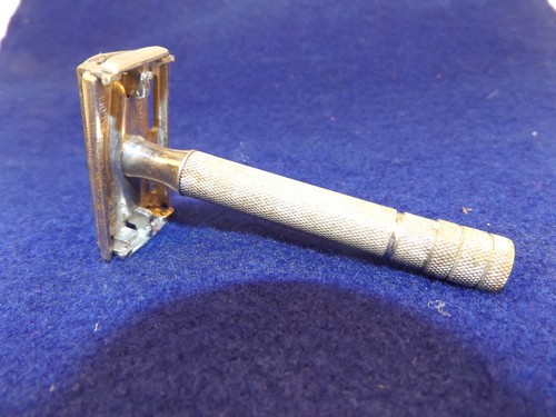 Early GILLETTE TTO SAFETY RAZOR No Date Code Used Condition Pat. on Pkg ...