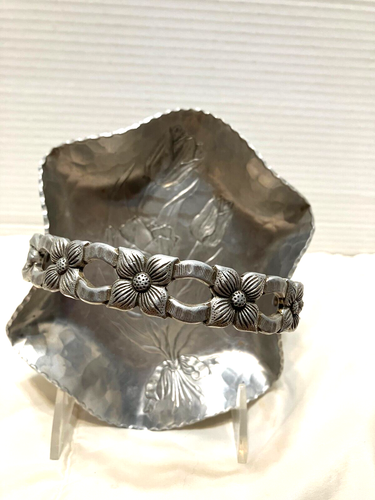 VTG Hand Wrought Hammered Aluminum Basket Flower Handle Tulips Rodney ...