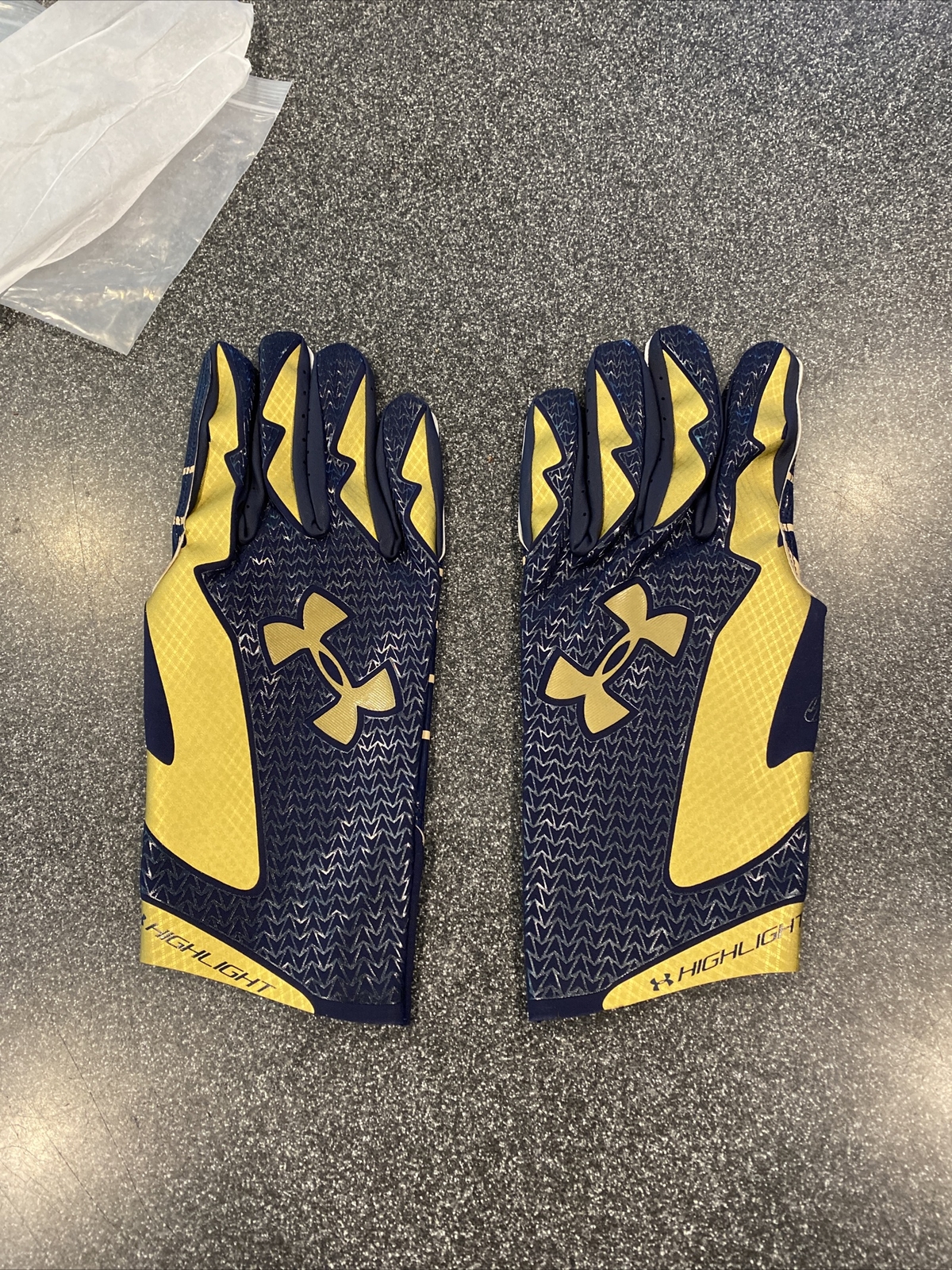 Team Issued Navy Midshipmen Football Gloves Naval Academy NCAA ...