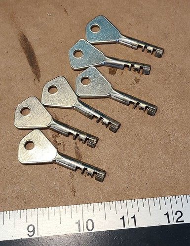 4 x Abloy 3045 vintage model padlocks w/ 6 working keys - Tested good ...