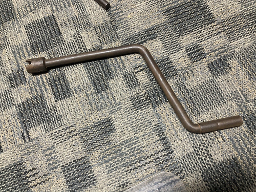 Farmall IH IHC vintage tractor engine starting crank antique farm ...