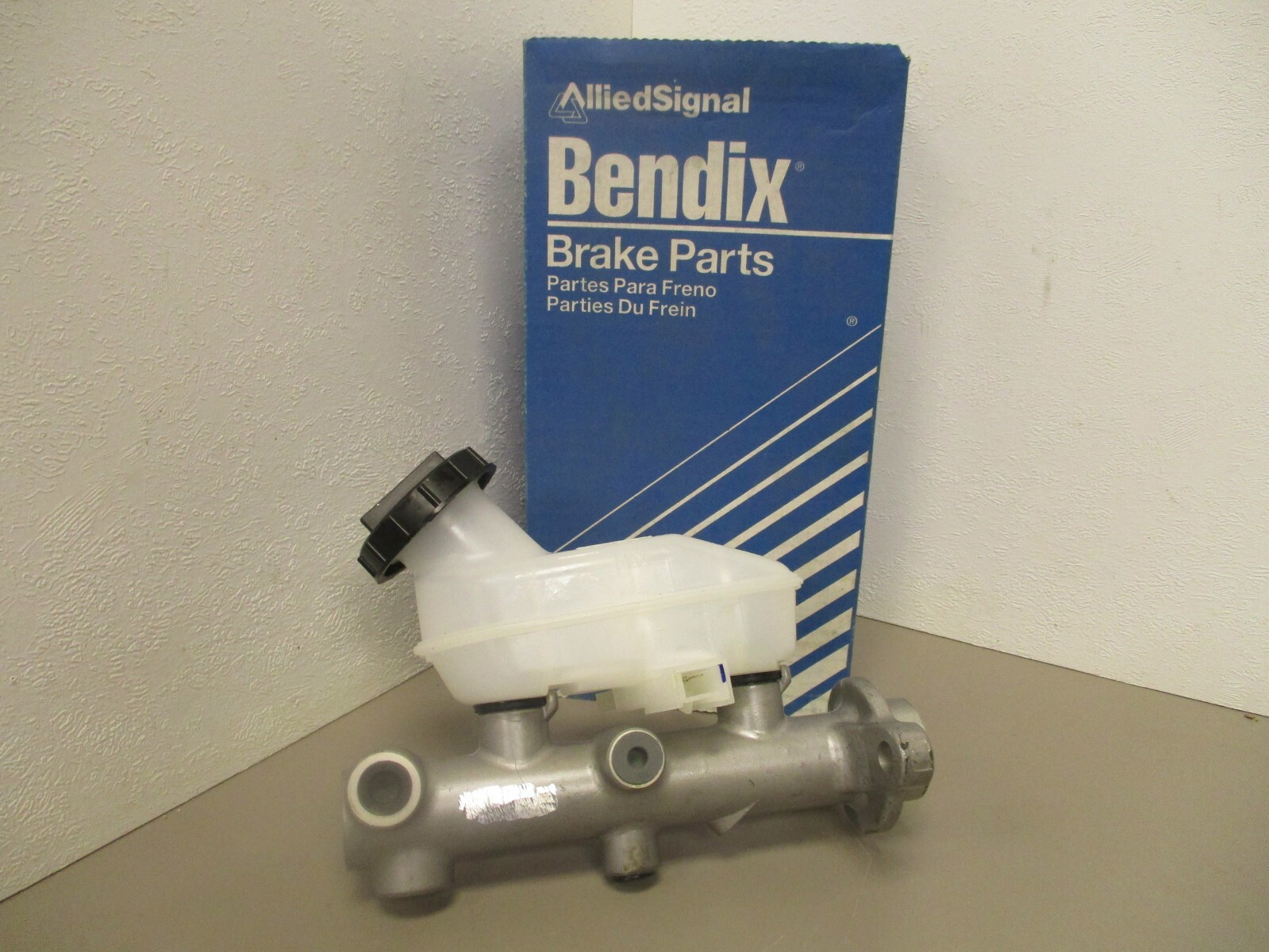 Bendix 12183 Brake Master Cylinder fits 1986 Ford Aerostar | eBay
