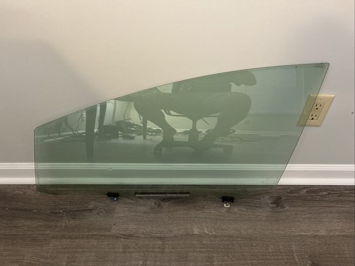 Driver/Left Side Front Door Window Glass For 2010-2015 Toyota Prius ...