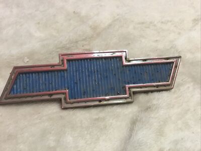 VINTAGE CHEVY C60 TRUCK FRONT GRILLE EMBLEM OEM GM 3951712 | eBay