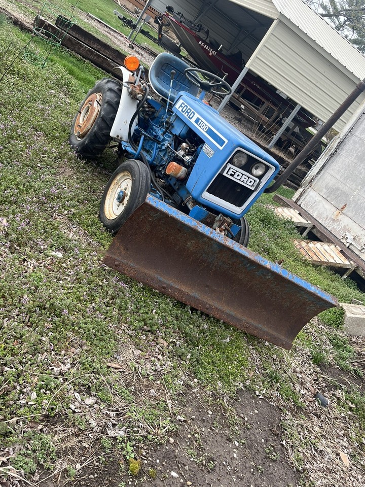 RUNNING FORD F-1100 TRACTOR WITH FORD 702 PLOW | eBay