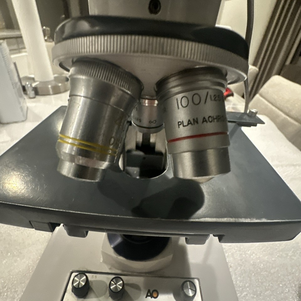 American Optical One-Ten Microscope with Teaching Head and 5 objectives | eBay