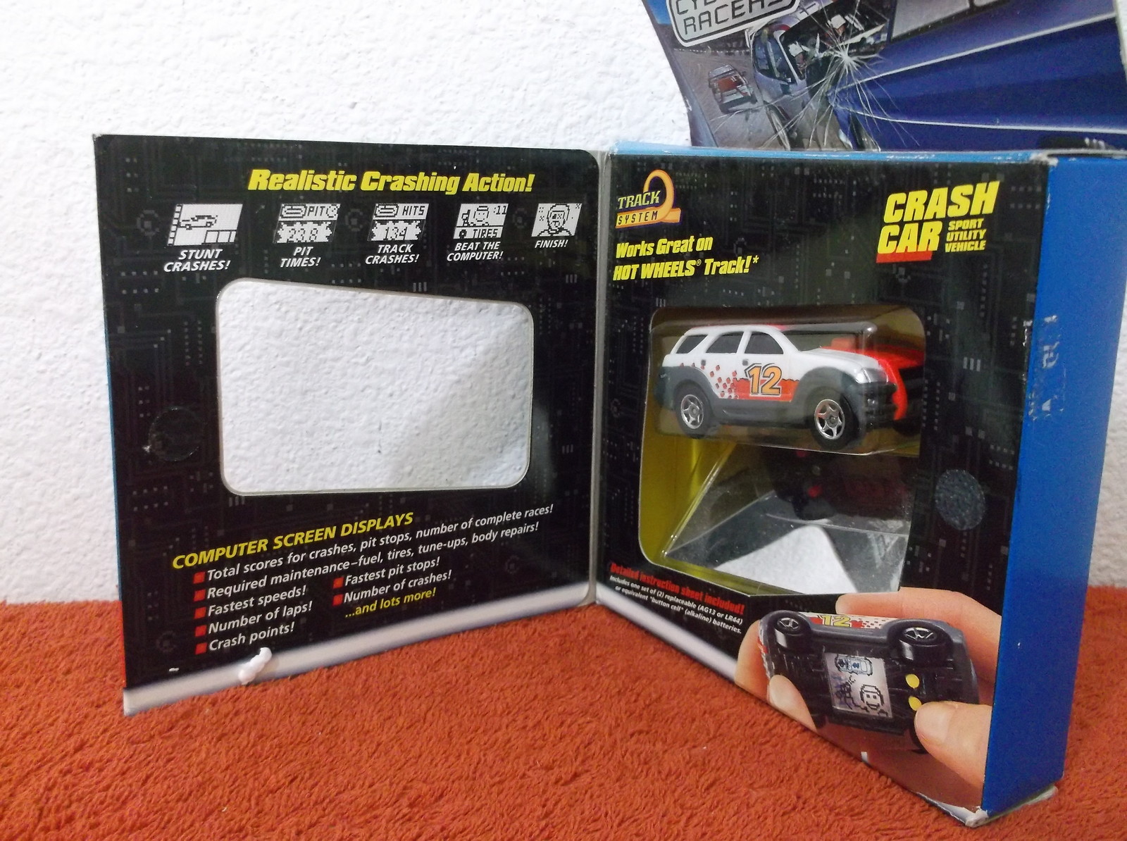 NEW HOT WHEELS CYBER RACERS CRASH CAR w/ COMPUTER INSIDE RACER NEW IN ...