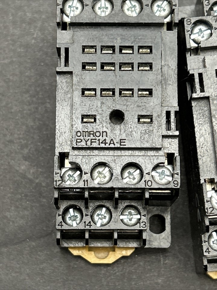 Omron Relay Socket PYF14A-E PYF14AE 14-pin (Packs of 3) *NOS/Open Box ...