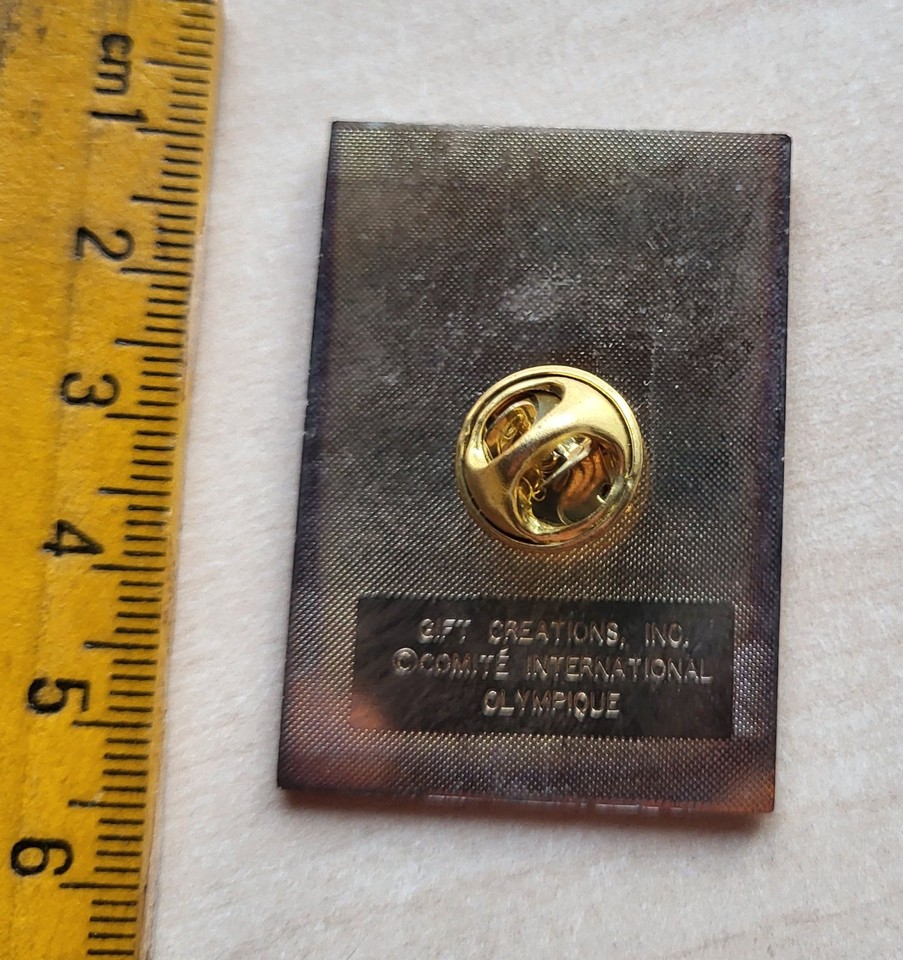 Montreal 1976 Committee IOC pin badge Olympic Games | eBay