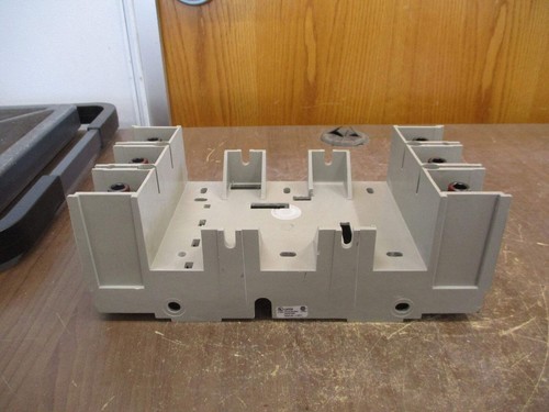 Merlin Gerin Circuit Breaker Plug-In Adapter L-5371 For NSJ400A Breaker ...