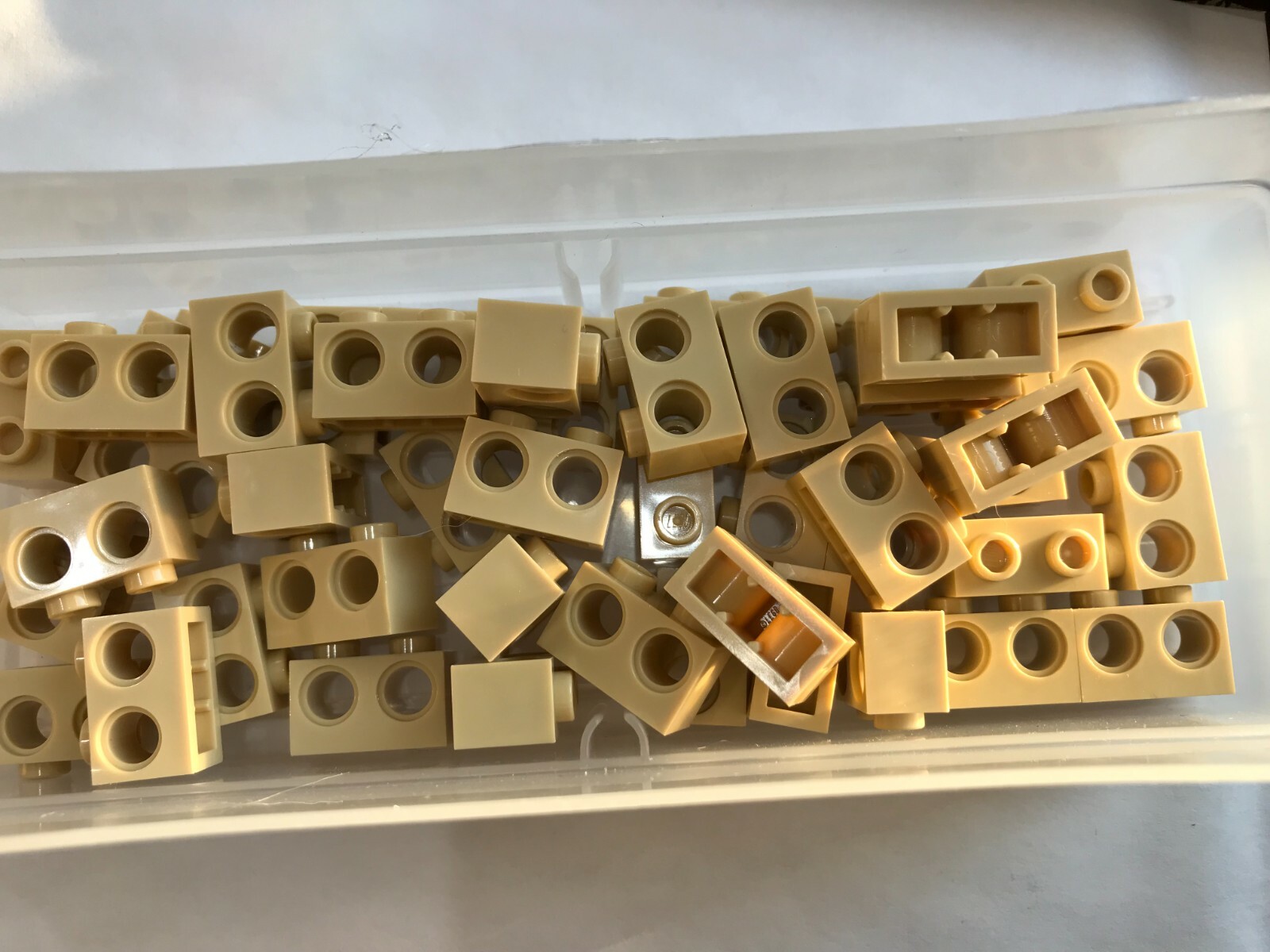 LEGO-NEW- #32000- TAN-TECHNIC BRICK 1 X 2 W/ TWO HOLES-75 PIECES | eBay