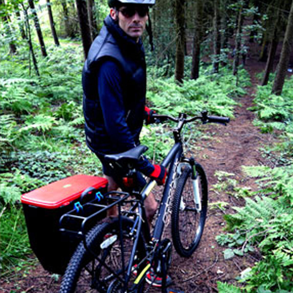 Velobin™ - tough, lockable, 100% waterproof, bicycle pannier bike bags ...