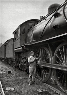 Transportation Photo/Early 1900's STEAM LOCOMOTIVE OILER/4x6 B&W Photo ...