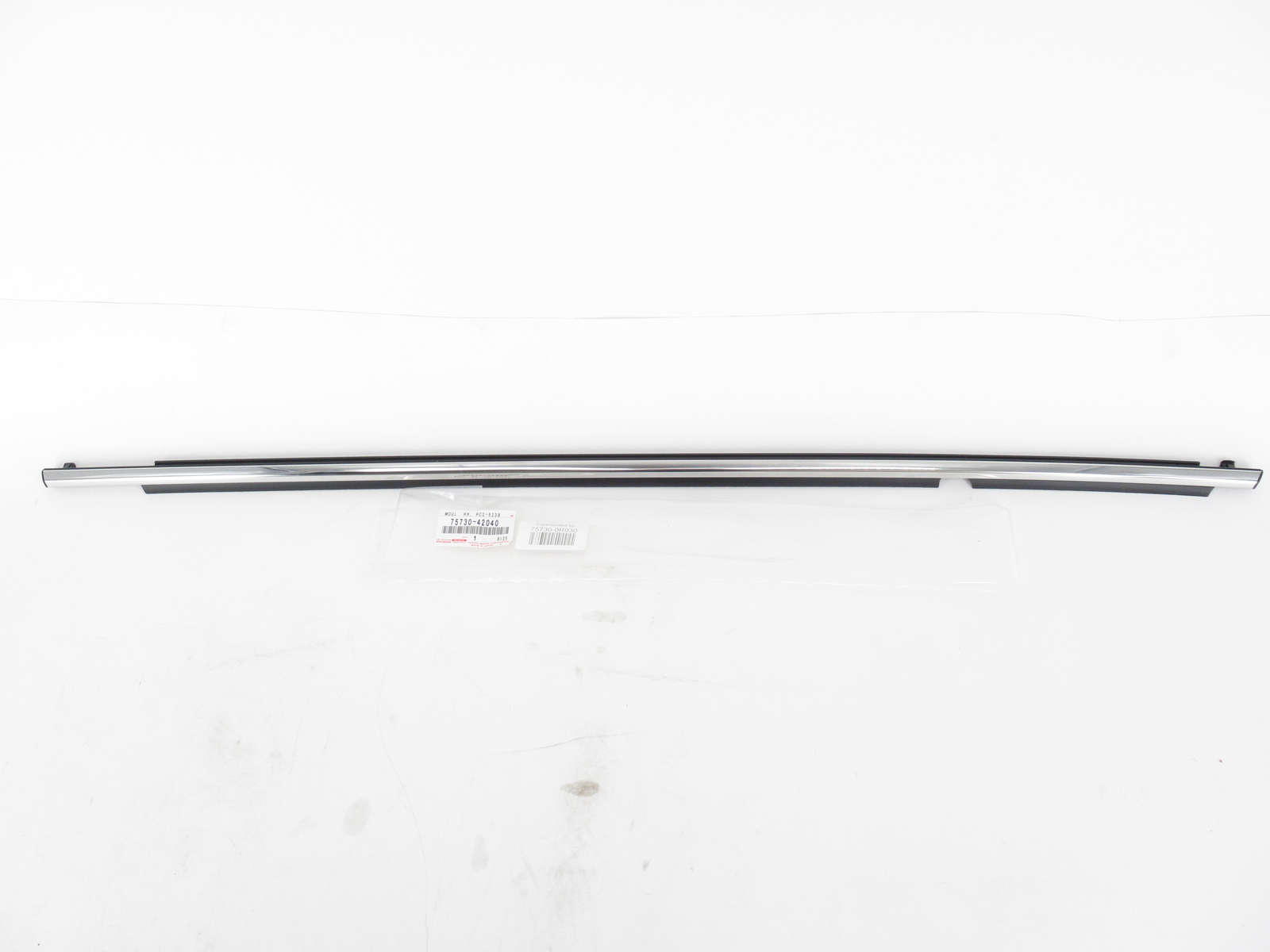 Genuine OEM Toyota 75730-0R030 Passenger Rear Window Sweep Belt Molding ...