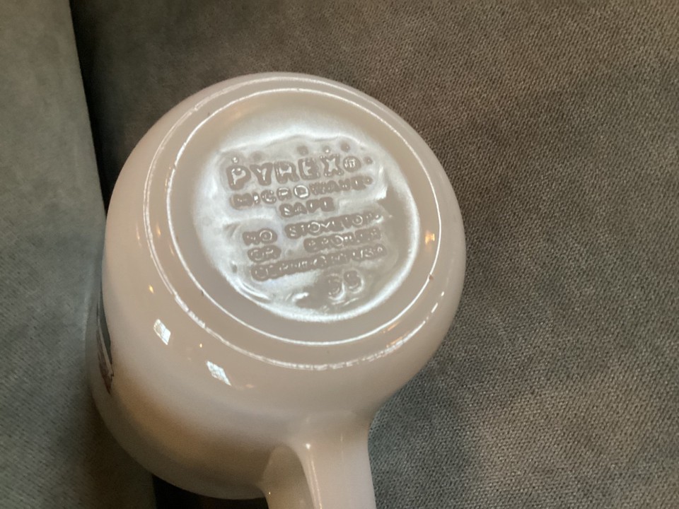 Vintage RARE, PYREX , CORELLE, Seasons Greetings, Christmas, 8oz Coffee ...