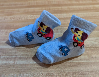 Unbranded Baby Boy Size 0-3 months cotton blend bluedog & car booties ...