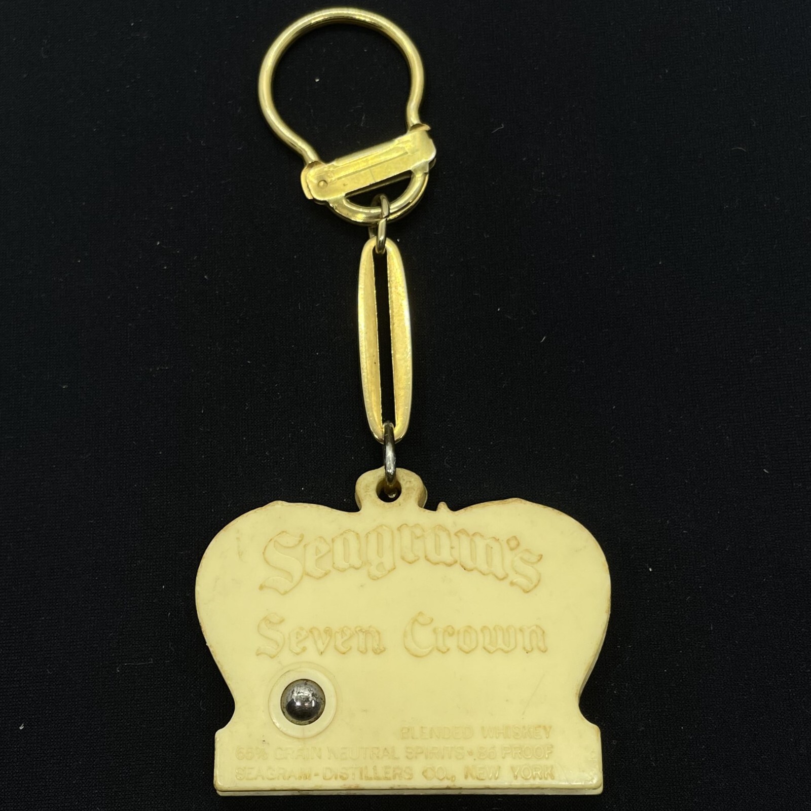 Vtg Seagram's Seven Crown Keychain/Keyholder Cream BLACK SEVEN Plastic ...