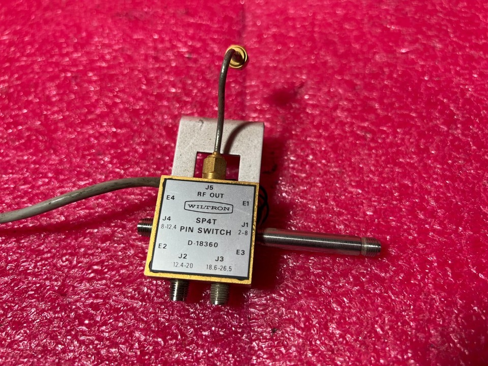 Wiltron 6747B Swept Frequncy Synthesizer SP4T PIN SWITCH D-18630 12.4 ...