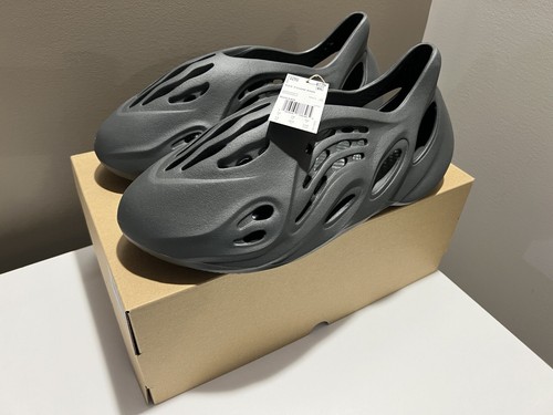 *SHIPS NOW* adidas Yeezy Foam Runner RNR ‘Carbon’ IG5349 Men’s Size 14 ...