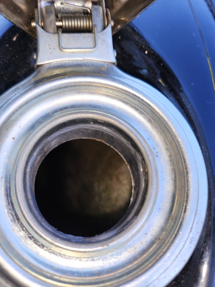 NOS Triumph t140 750 Fiber glass Gas tank Oil in Frame type +retro ...